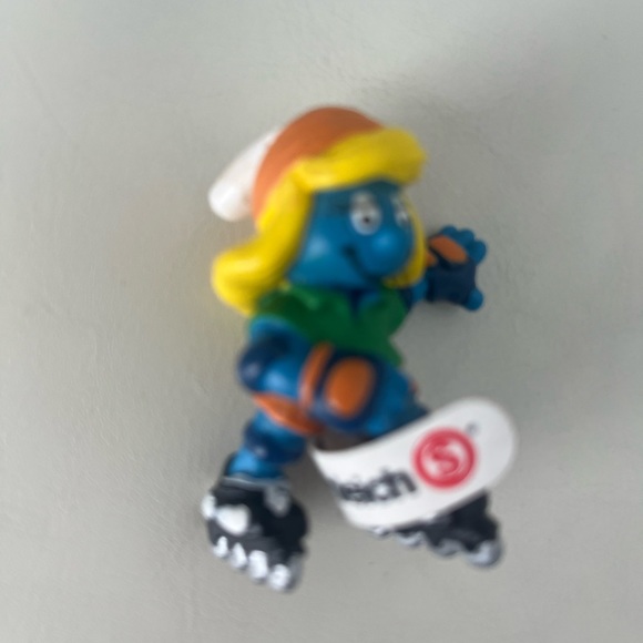 Toys | Vintage Smurfs 1996 Inline Skates Smurfette Rollerblading Pvc ...